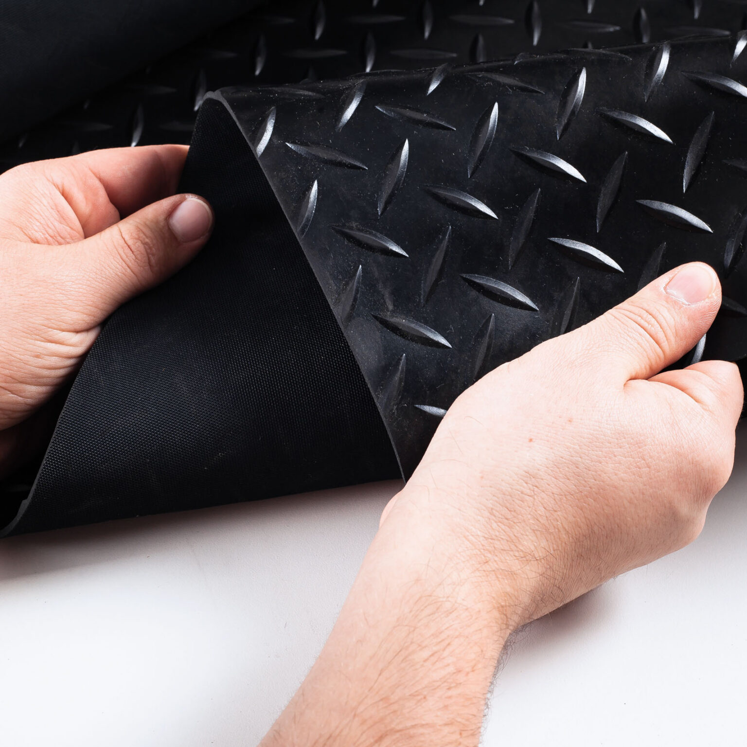 Gummimatten Meterware online kaufen | bodenschutz24.de